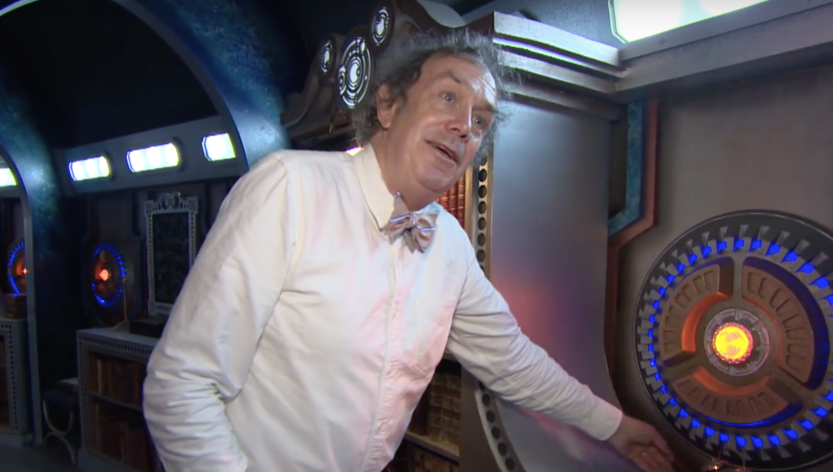 Legendary Doctor Who production designer Michael Pickwoad passes away ...